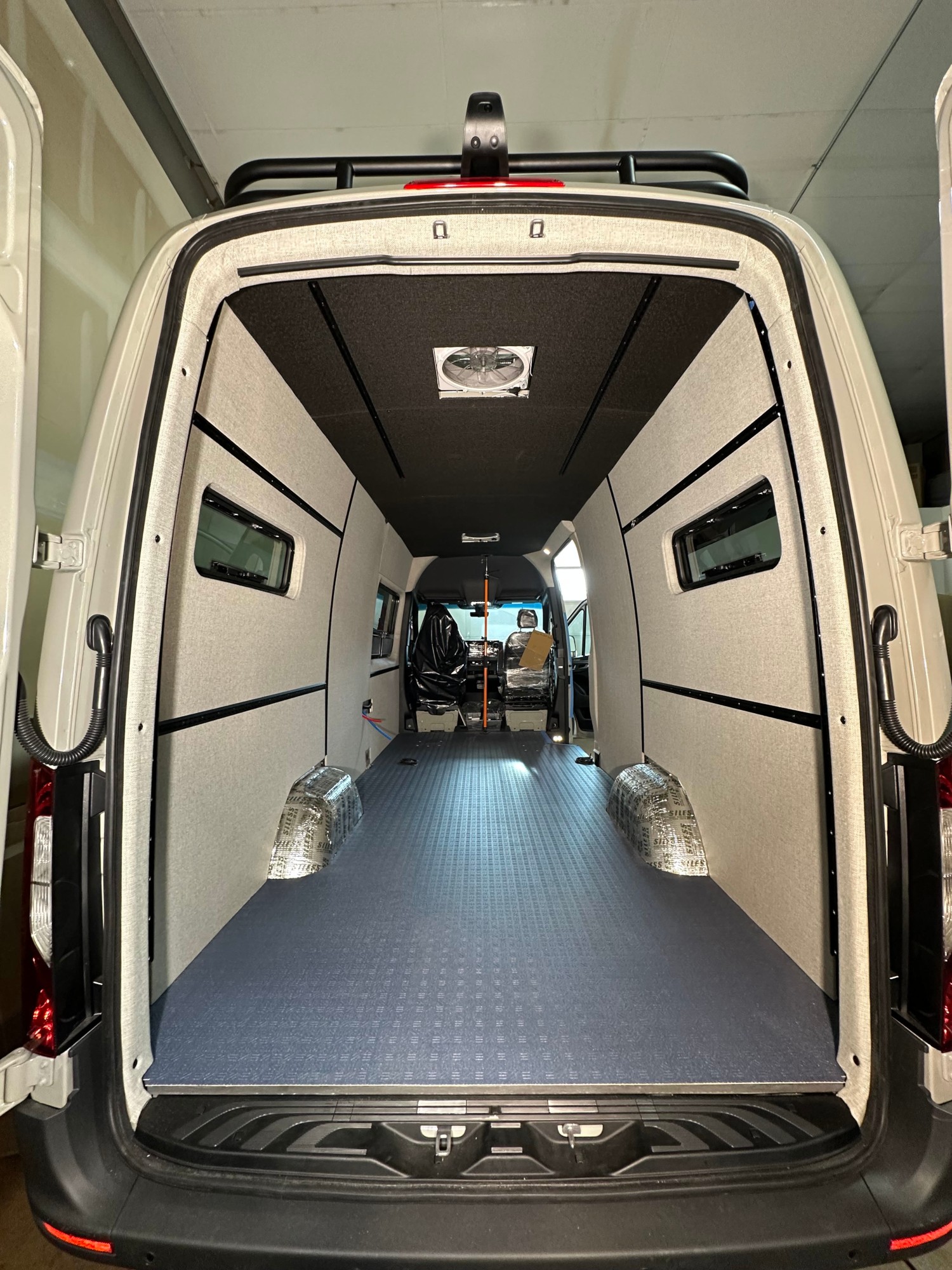 Build Packages – Custom Van Conversions